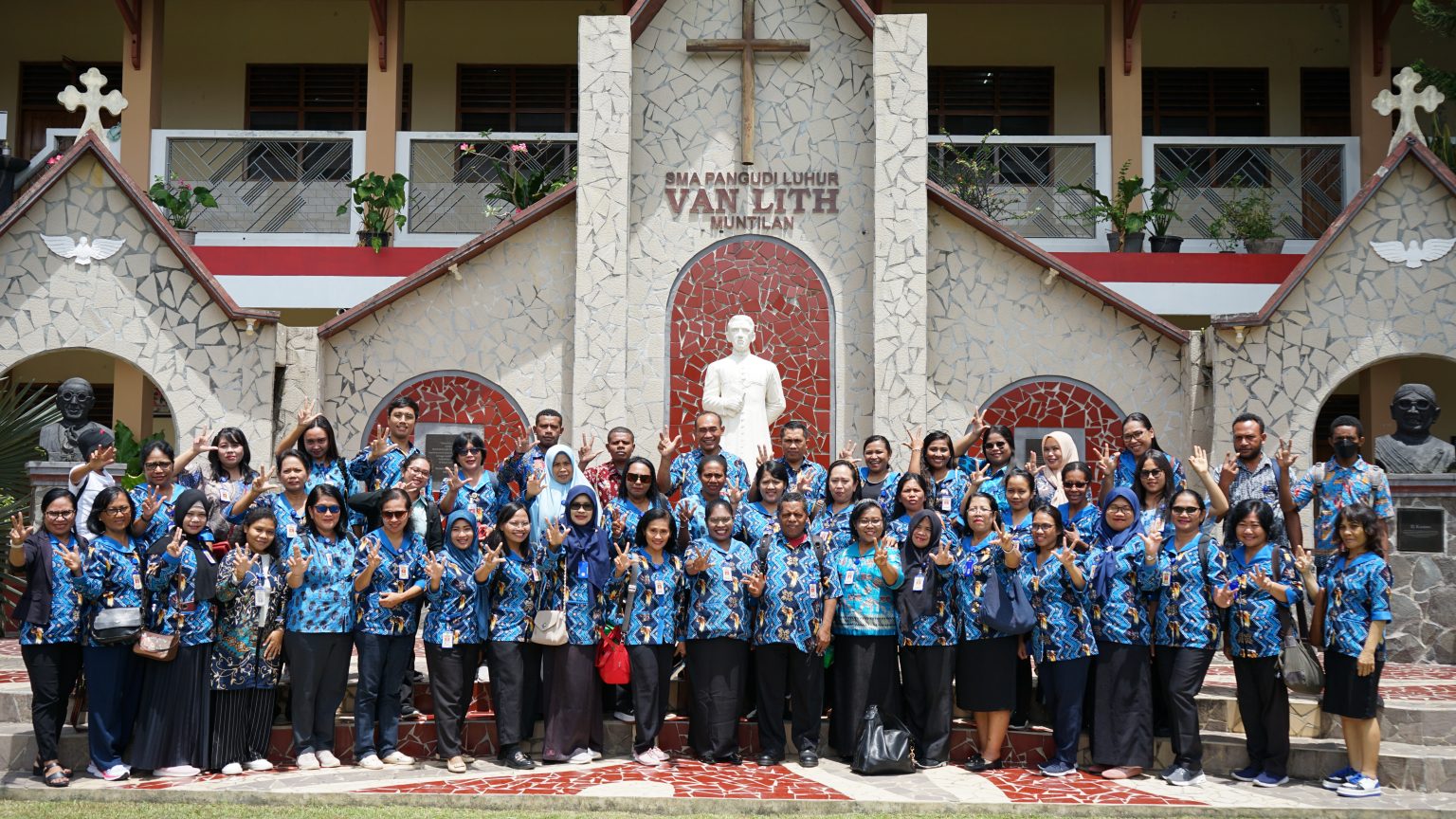 Kunjungan SMA Negeri 1 Manokwari di SMA PL Van Lith – Van Lith